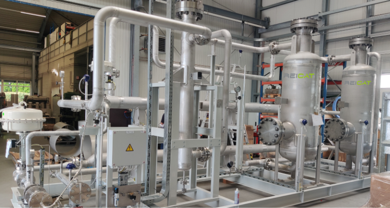 Carbon dioxide purification and drying for high-purity CO2 - Reicat